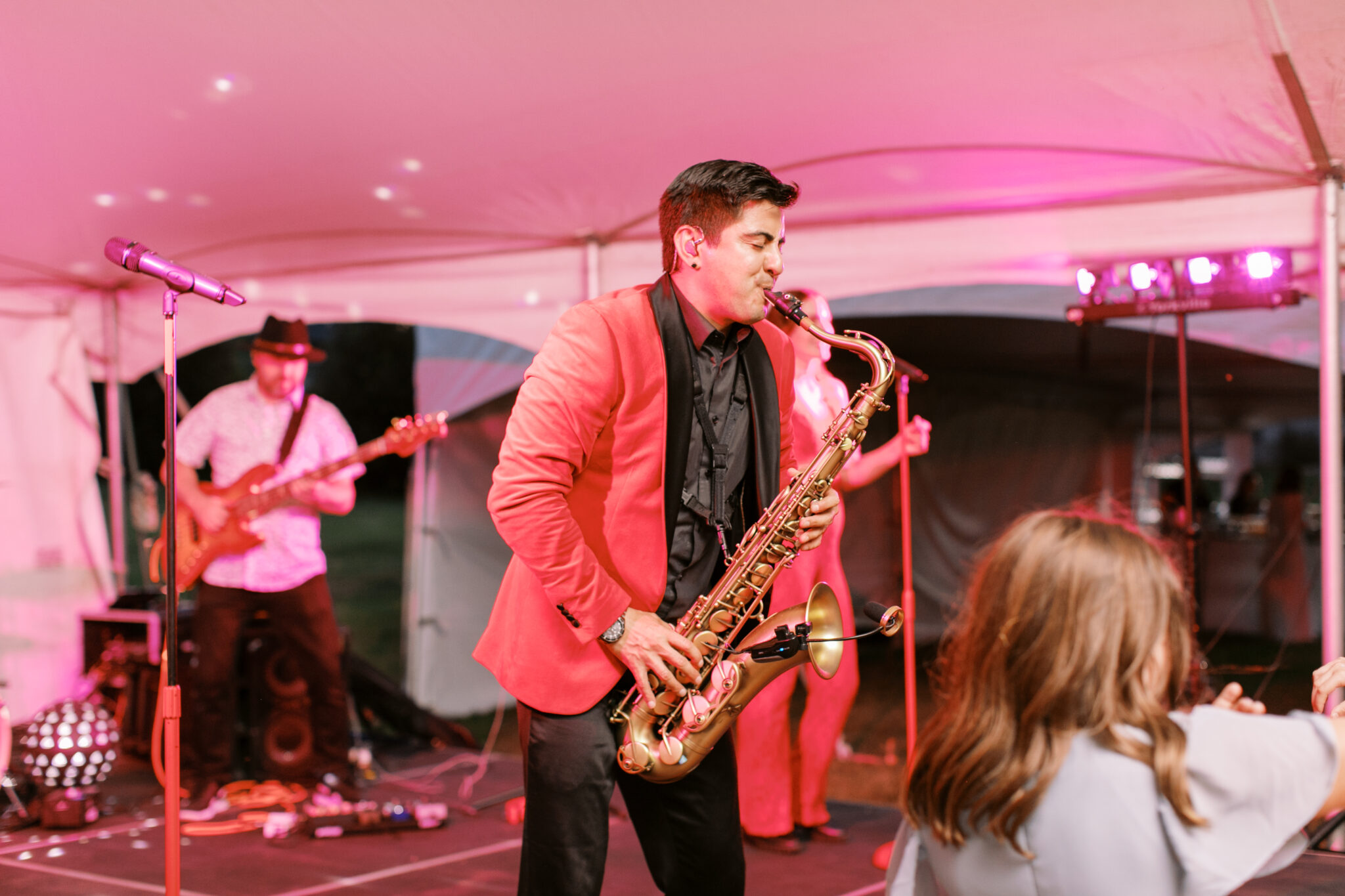 10 Ways to Wow Your Guests at Your Wedding: Creating an Unforgettable ...