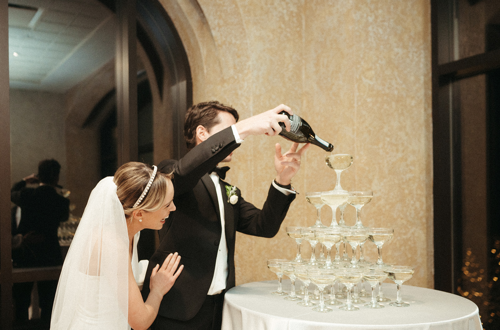 10 Ways to Wow Your Guests at Your Wedding: Creating an Unforgettable ...